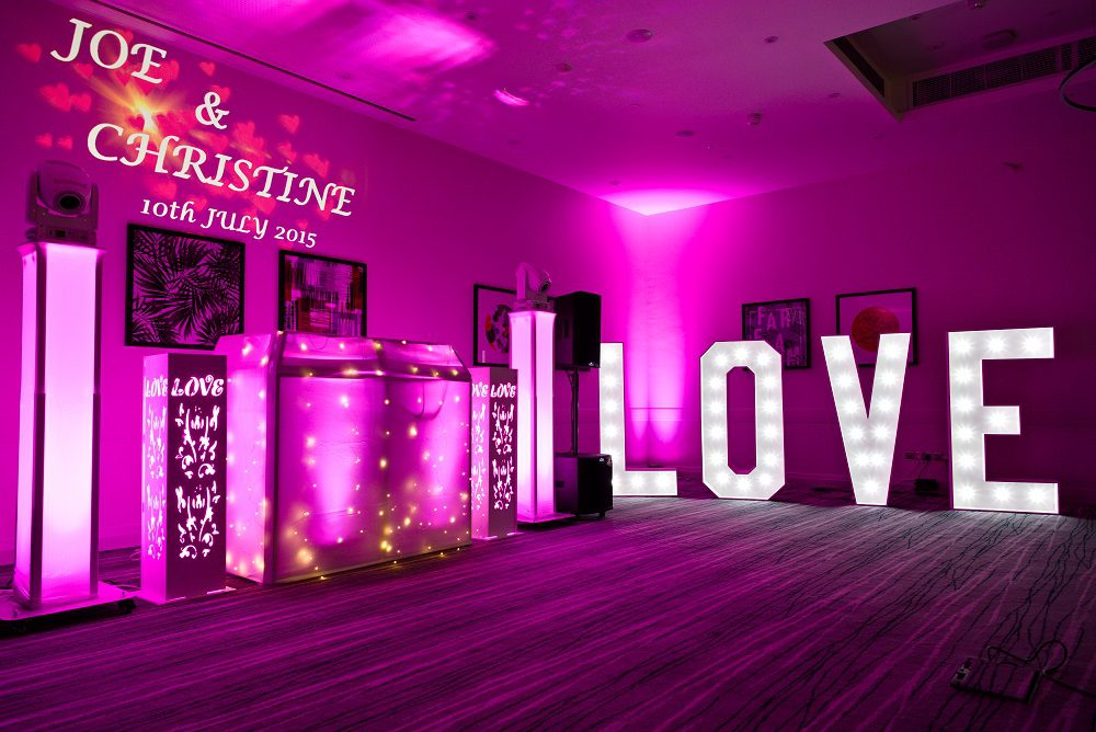 Touch Of Insanity Events - The Wedding Plans